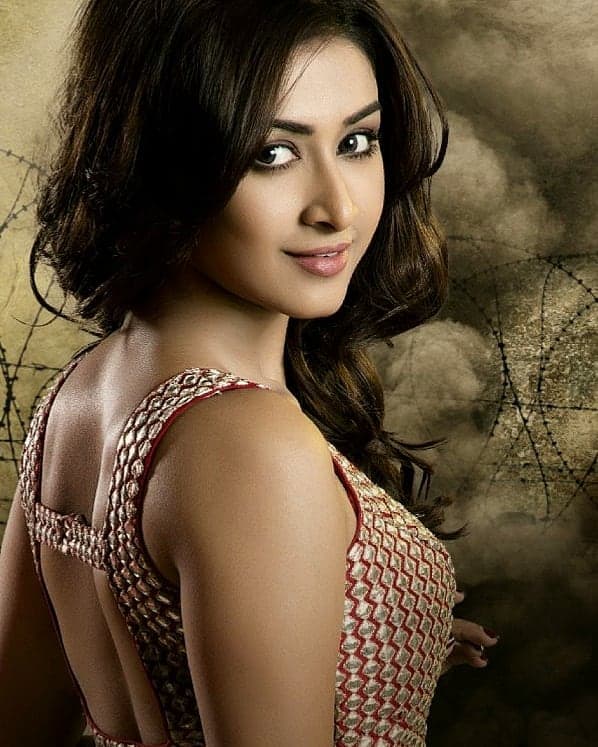 Farnaz Shetty, Age, Biography, Boyfriend, Photos & More - Grandpeoples