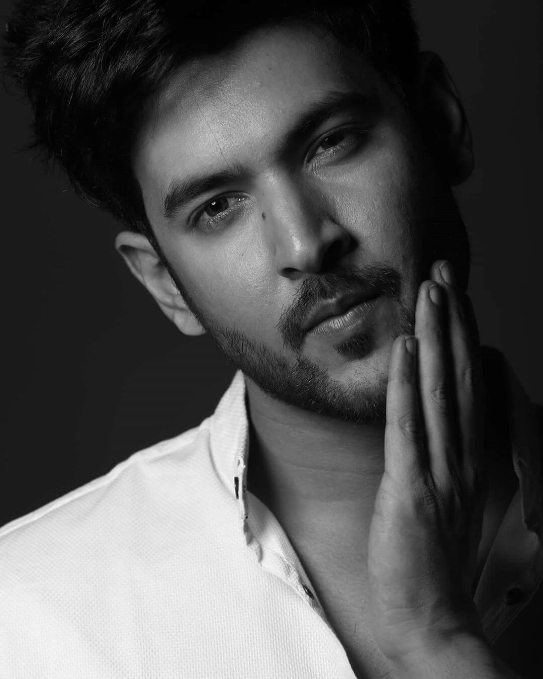 Shivin Narang Age, Height, Affairs, Girlfriend, Biography, and More ...