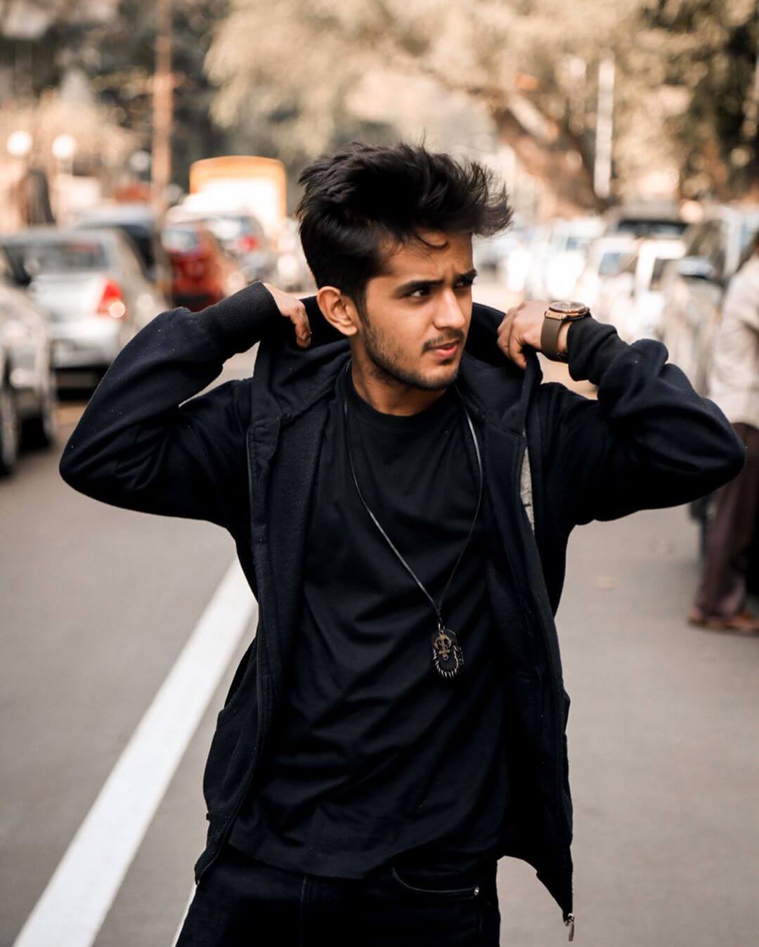 Bhavesh Balchandani Age, Height, Girlfriend, Serials, Biography and ...