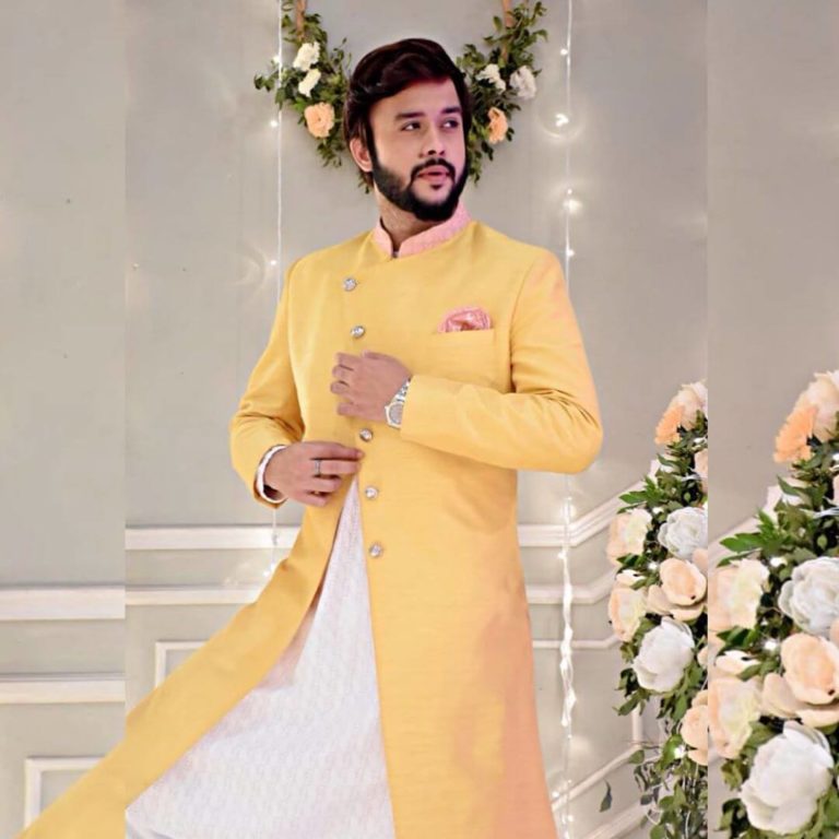 Prakhar Shukla (Actor) Age, Height, Wife, Biography, and More ...