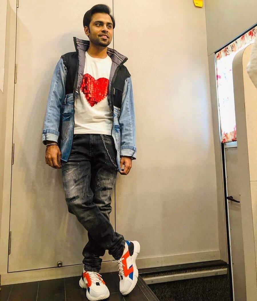 Jitendra Kumar Age, Height, Films, Family, Biography, and More ...