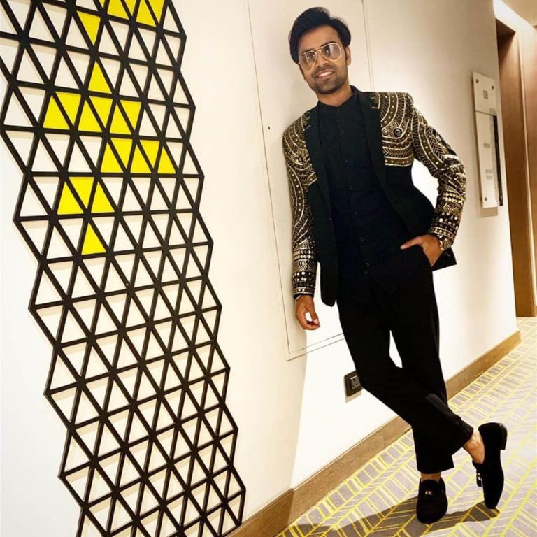 Jitendra Kumar Age, Height, Films, Family, Biography, and More ...