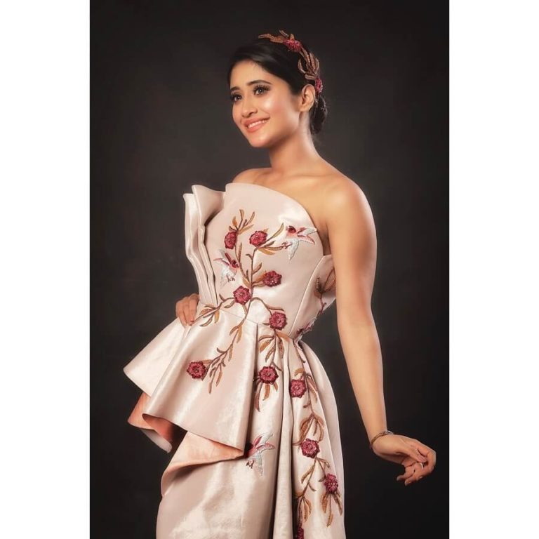 Shivangi Joshi Age, Husband, Height, Biography, and More - GrandPeoples