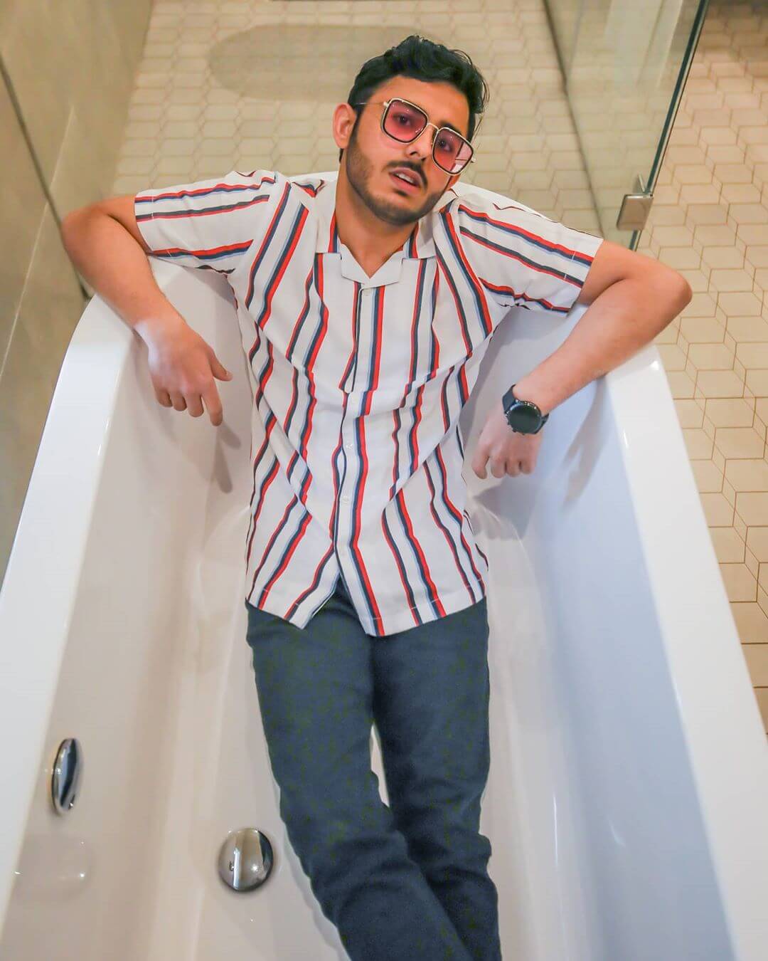 CarryMinati (Ajey Nagar) Height, Age, Net Worth, Biography, and More ...
