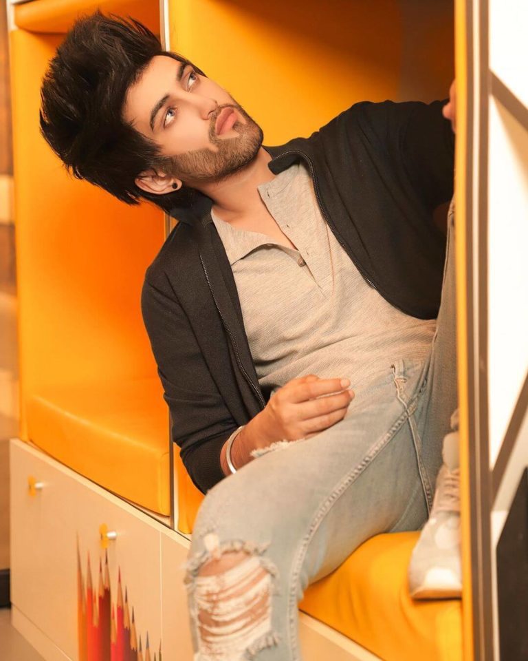 Sameer Mark Age, Height, GF, Photos, Income, Biography, and More ...