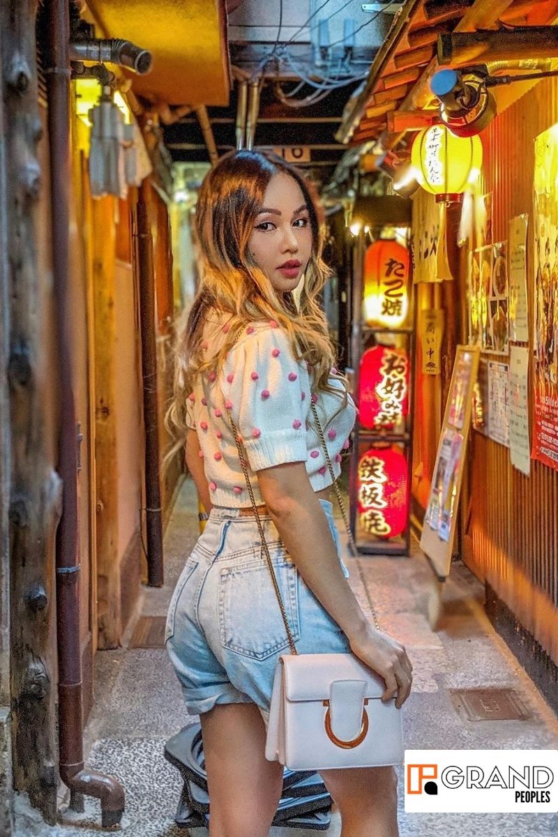 Chloe Ting Age, Height, Weight, Boyfriend, Wiki, Biography, and More ...