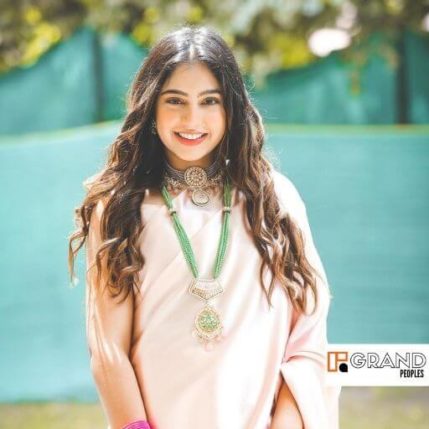 Mahira Sharma (Actress) Age, Height, Boyfriend, Family, Biography and ...