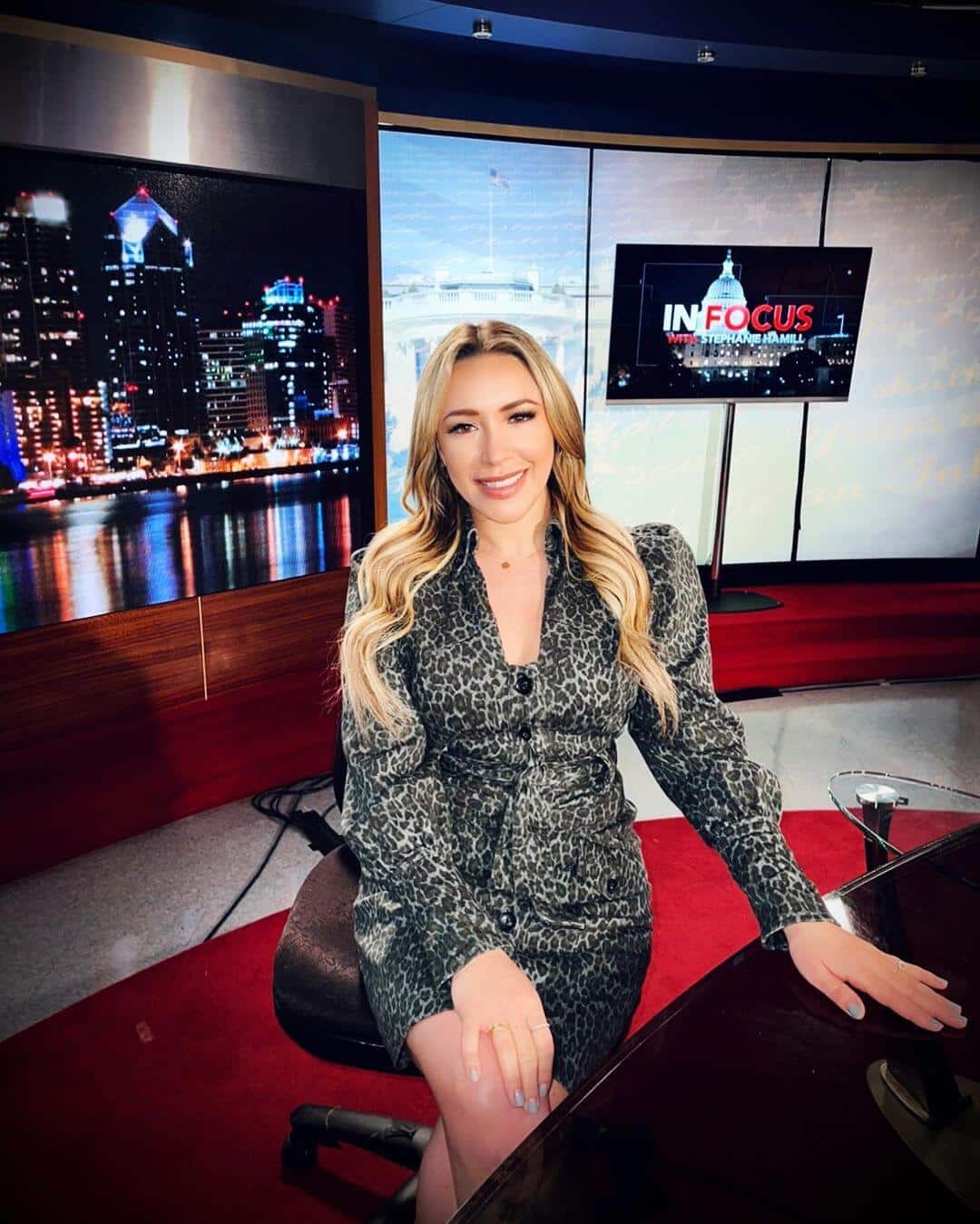 Stephanie Hamill Age, Height, Net Worth, Husband, Biography, Wiki, and ...