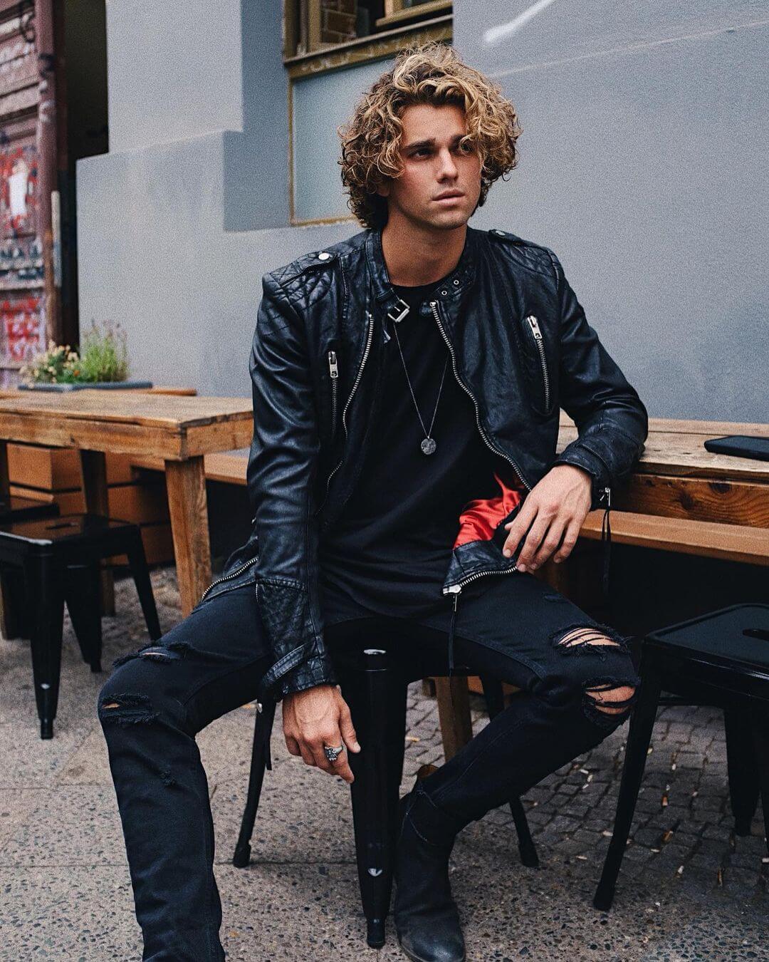 Jay Alvarrez Age, Height, Girlfriend, Net Worth, Biography, Wiki, and ...