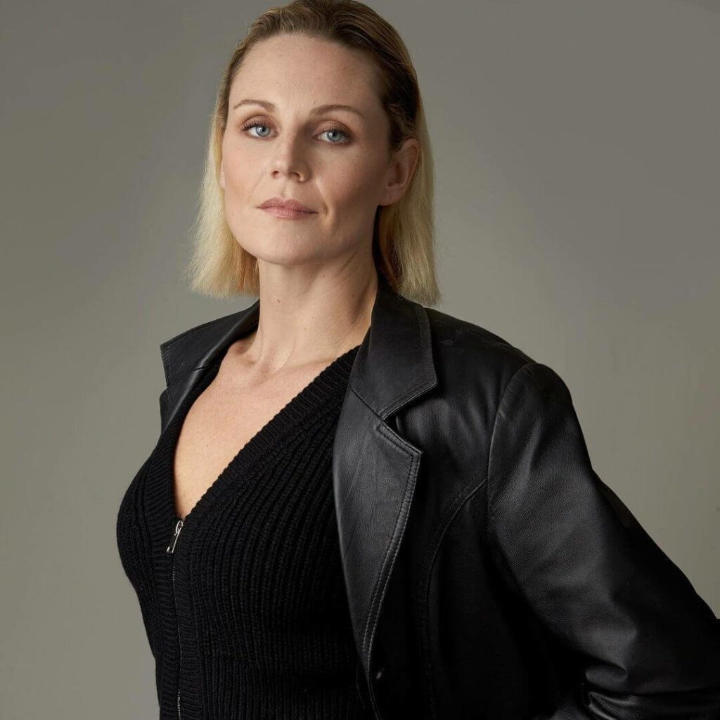 Karen Connell Age, Height, Ethnicity, Biography, Wiki, and More ...